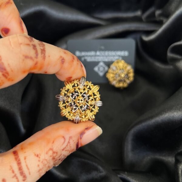 RAYZAH EARSTUDS – Bukhari Accessories